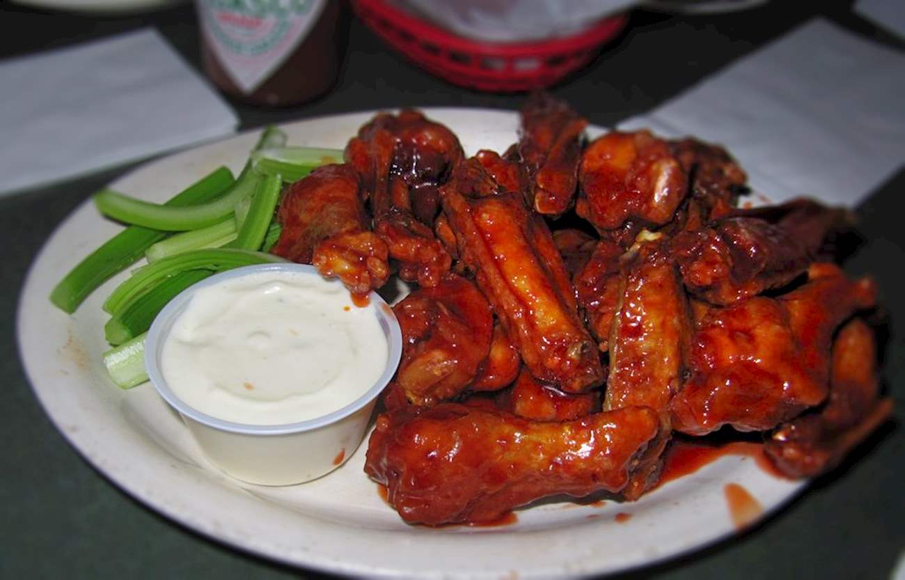 Buffalo Wings In Buff's Pub | TasteAtlas | Recommended authentic ...