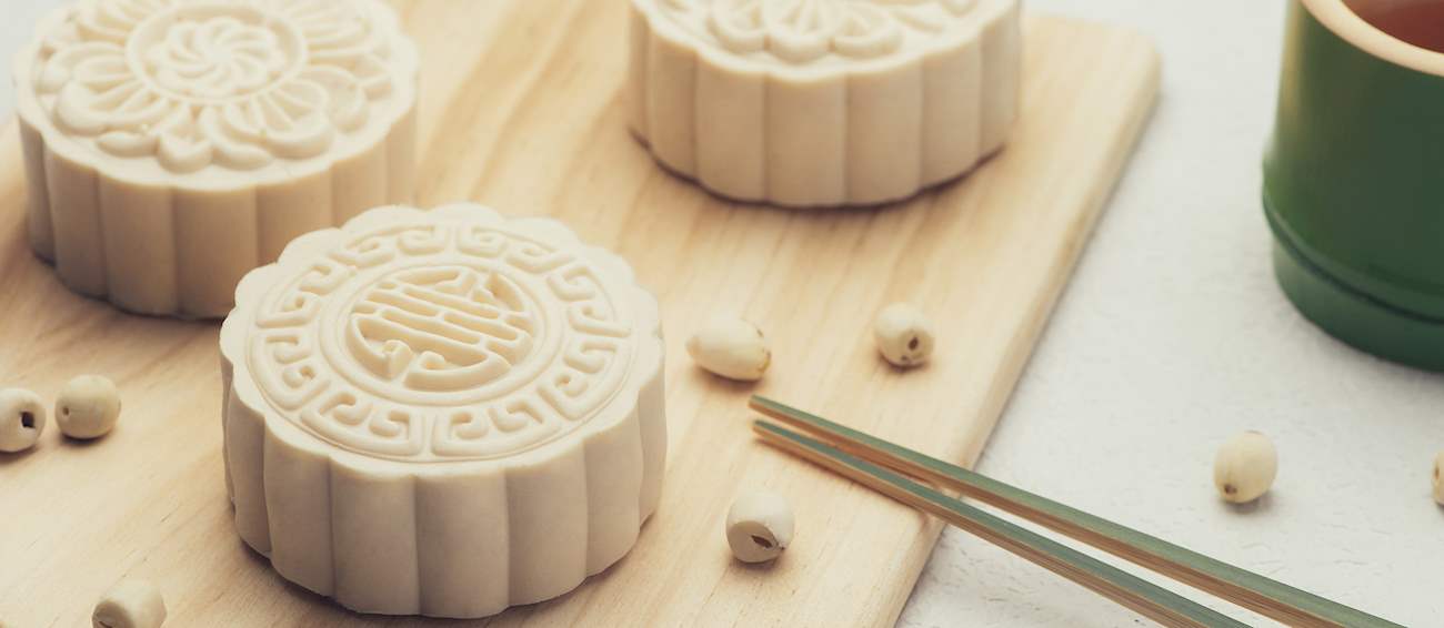 Bing pi Yuebing | Traditional Dessert From Hong Kong, China
