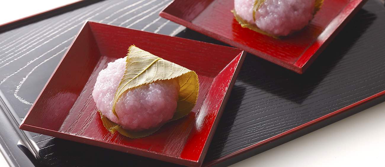 Sakuramochi | Traditional Dessert From Tokyo, Japan
