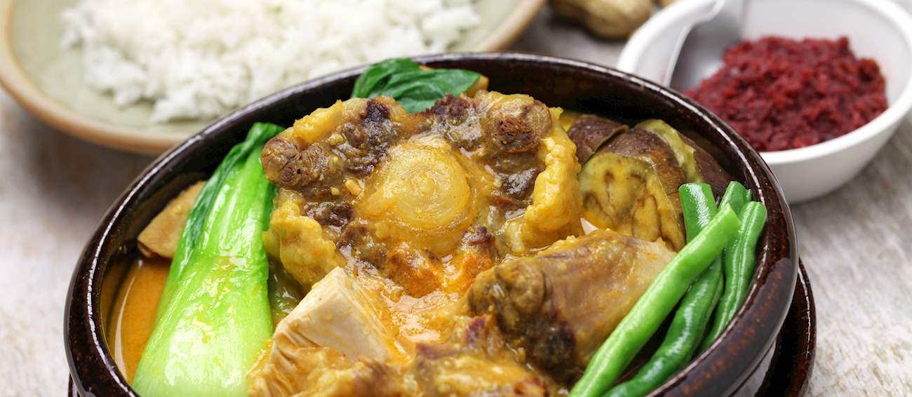 Kare-kare | Traditional Stew From Province of Pampanga, Philippines