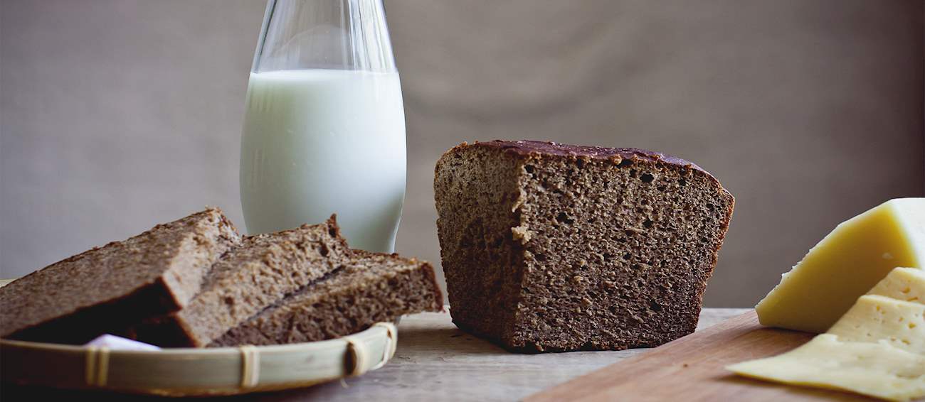 Rúgbrauð | Traditional Rye Bread From Iceland, Northern Europe