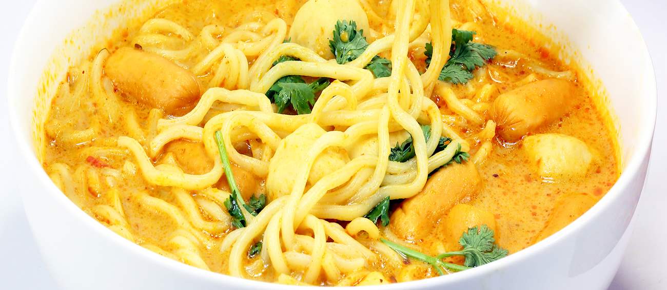 Laksa | Traditional Noodle Dish From Malaysia, Southeast Asia