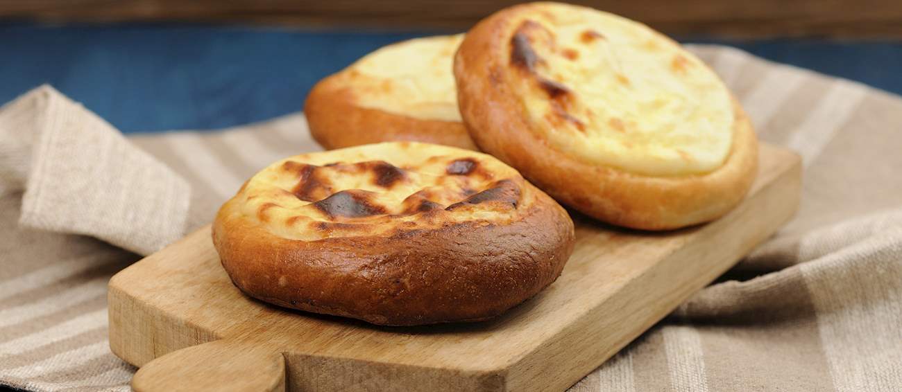 Vatrushka | Traditional Sweet Pastry From Russia, Eastern Europe