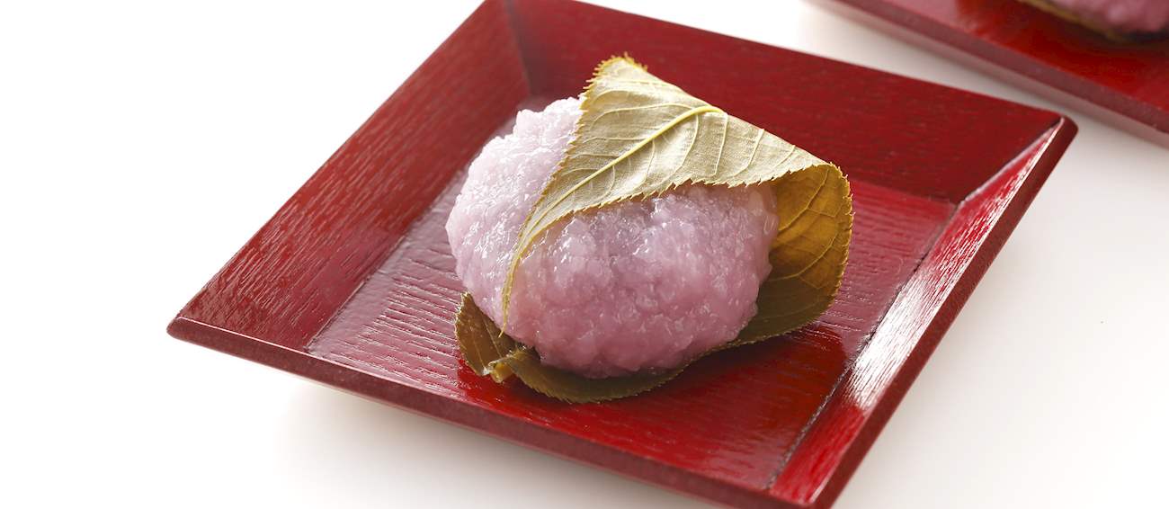 Sakuramochi | Traditional Dessert From Tokyo, Japan