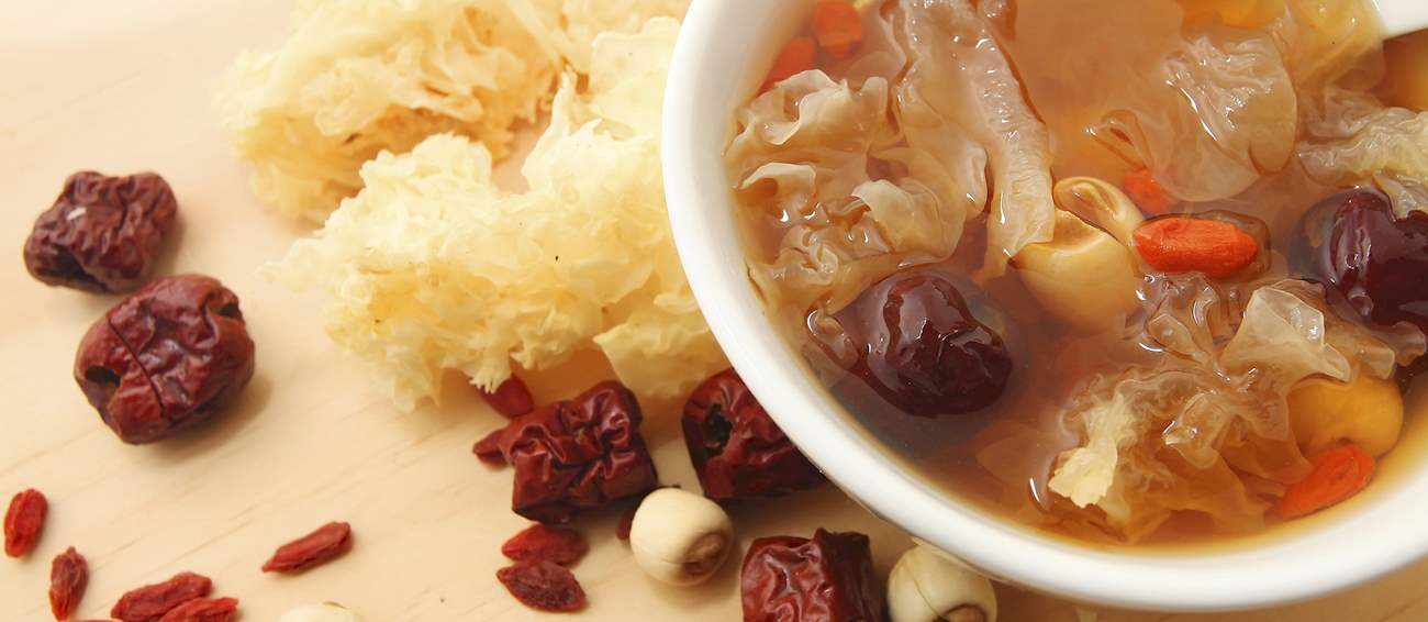 Yin er Tang | Traditional Sweet Soup From Guangdong, China