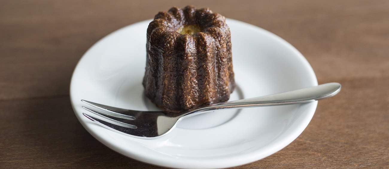 Canelé | Traditional Sweet Pastry From Bordeaux, France