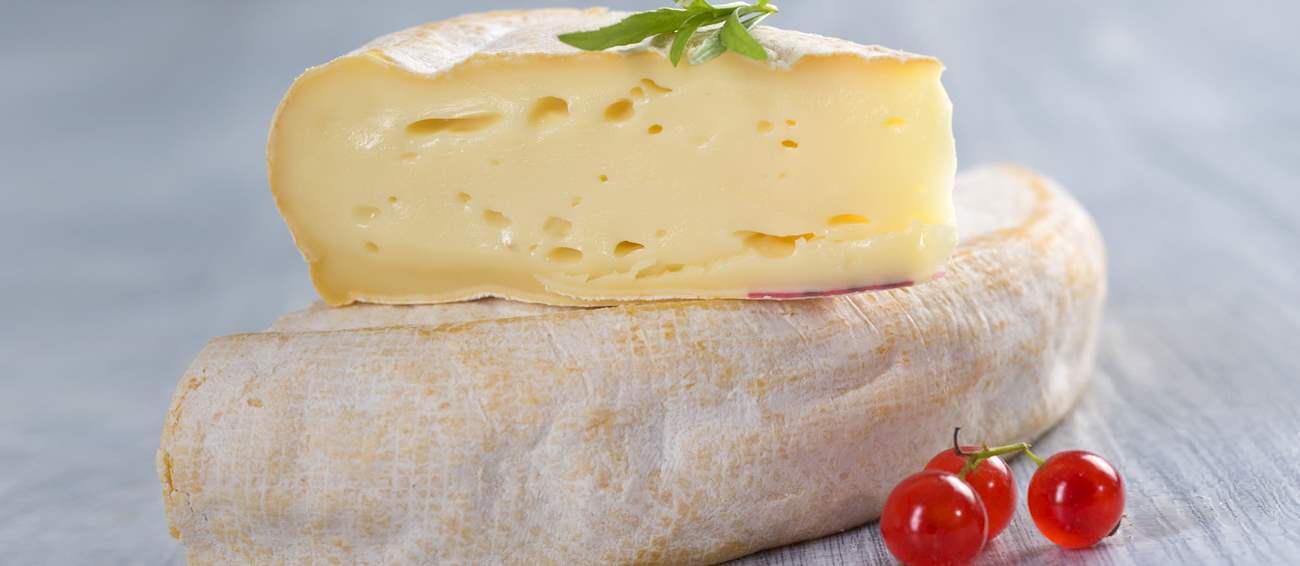 Reblochon | Local Cheese From Haute-Savoie, France