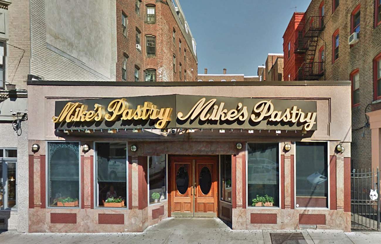 Mike's Pastry | TasteAtlas | Recommended authentic restaurants