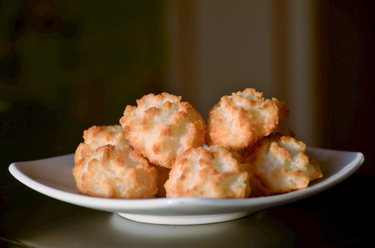 Macaroons | Traditional Cookie From Italy, Western Europe