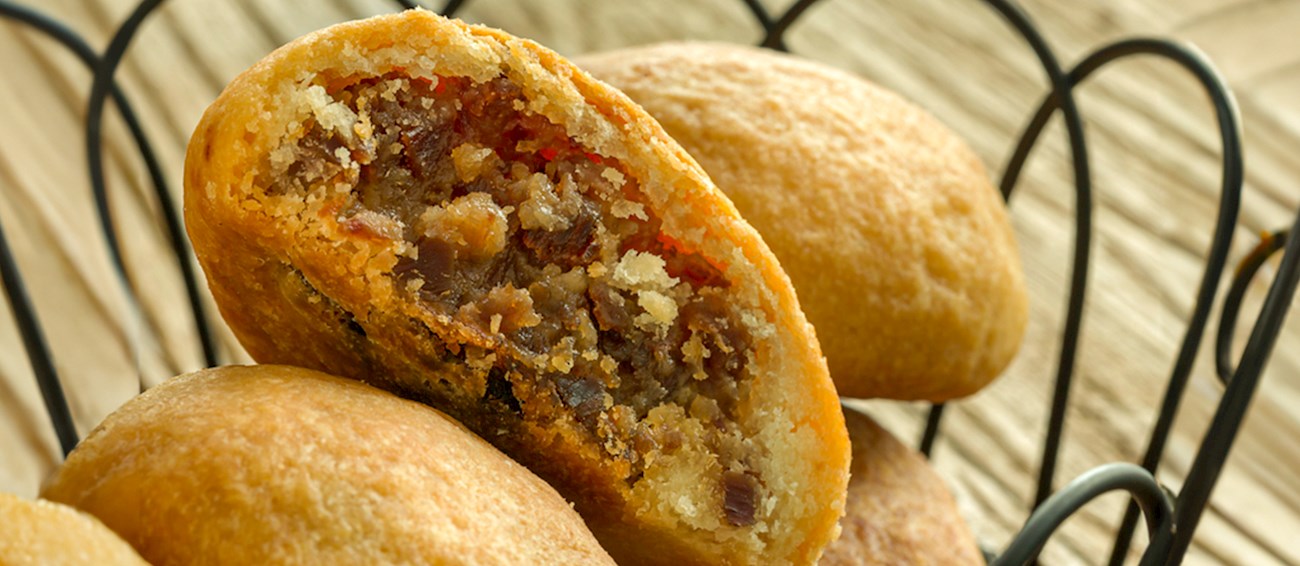 Yuntui Yuebing | Traditional Savory Pastry From Yunnan, China