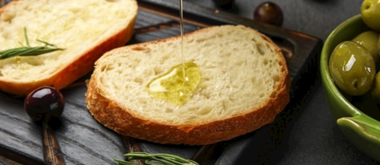 Pane e Olio | Traditional Appetizer From Italy, Western Europe
