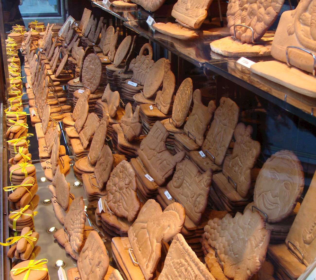 Couque de Dinant | Traditional Cookie From Dinant, Belgium