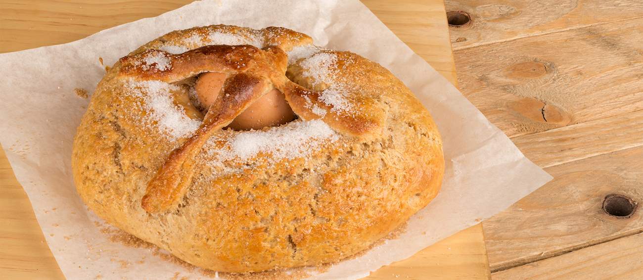 Mona de Pasqua | Traditional Cake From Catalonia, Spain