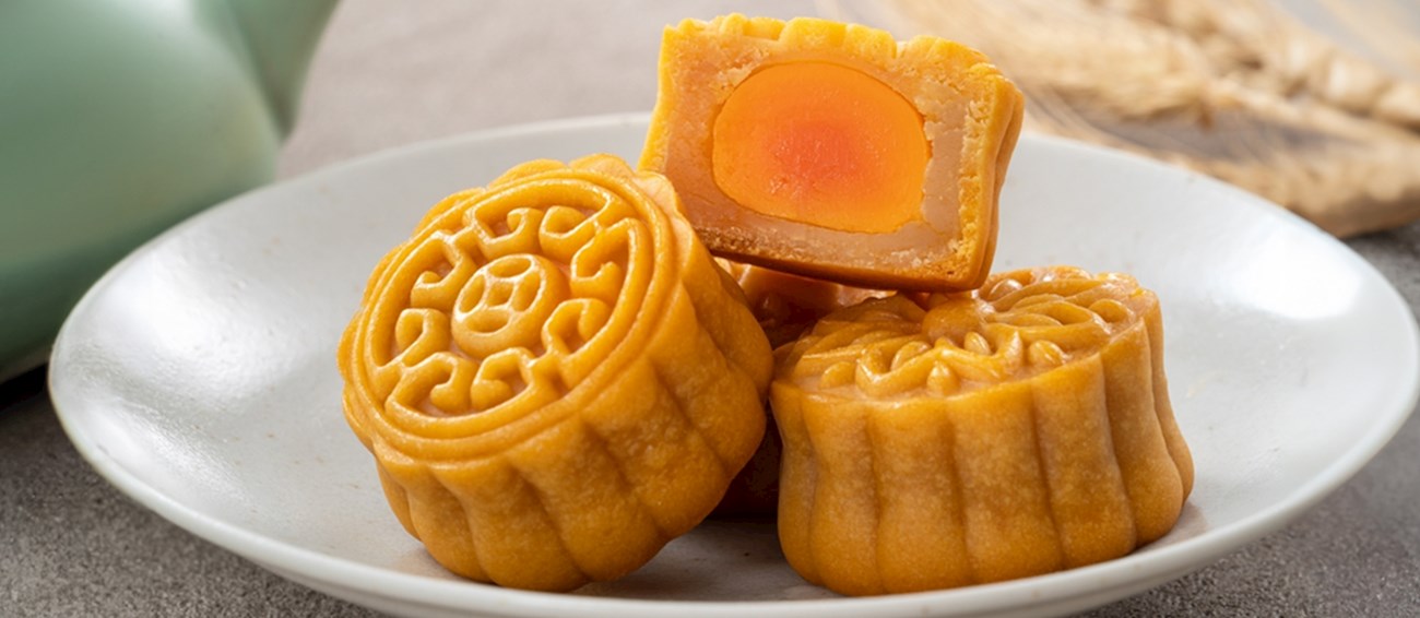 Danhuang Lianrong Yuebing | Traditional Sweet Pastry From Guangdong, China