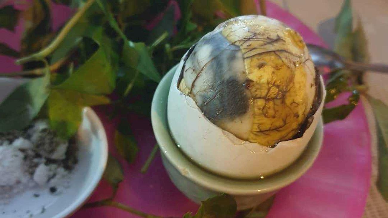Balut | Traditional Street Food From Philippines, Southeast Asia