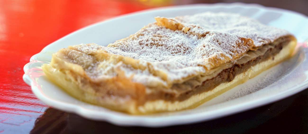 Apfelstrudel | Traditional Sweet Pastry From Vienna, Austria