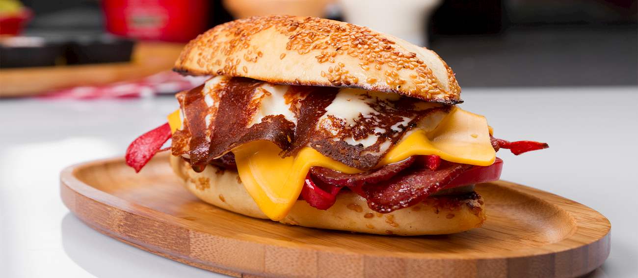 Kumru | Traditional Sandwich From İzmir Province, Turkiye