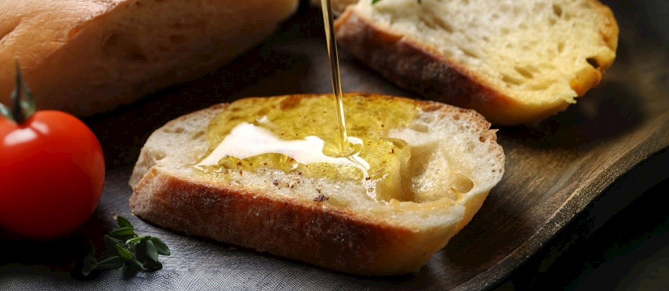 Pane e Olio | Traditional Appetizer From Italy, Western Europe