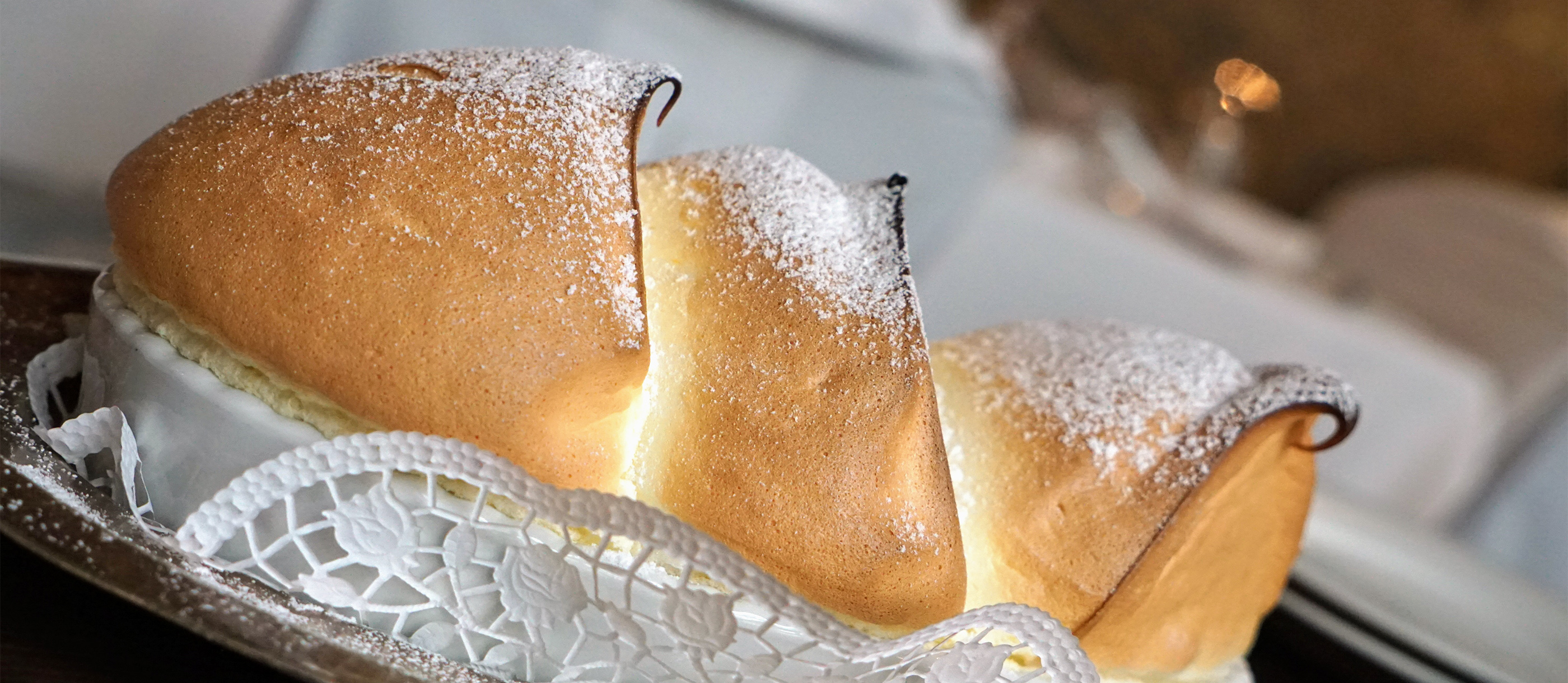 Salzburger Nockerln Salzburger Nockerl In Café Mozart | TasteAtlas