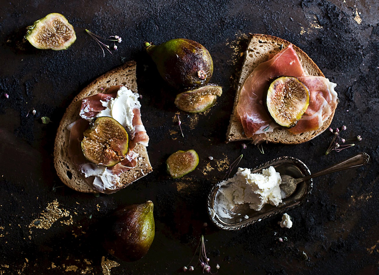 Fichi e Robiola | Traditional Appetizer From Italy, Western Europe