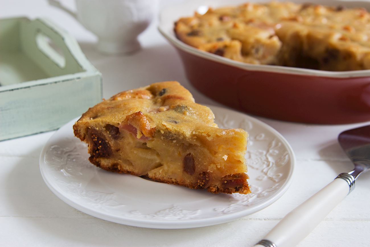 Bustrengo | Traditional Cake From San Marino, Western Europe