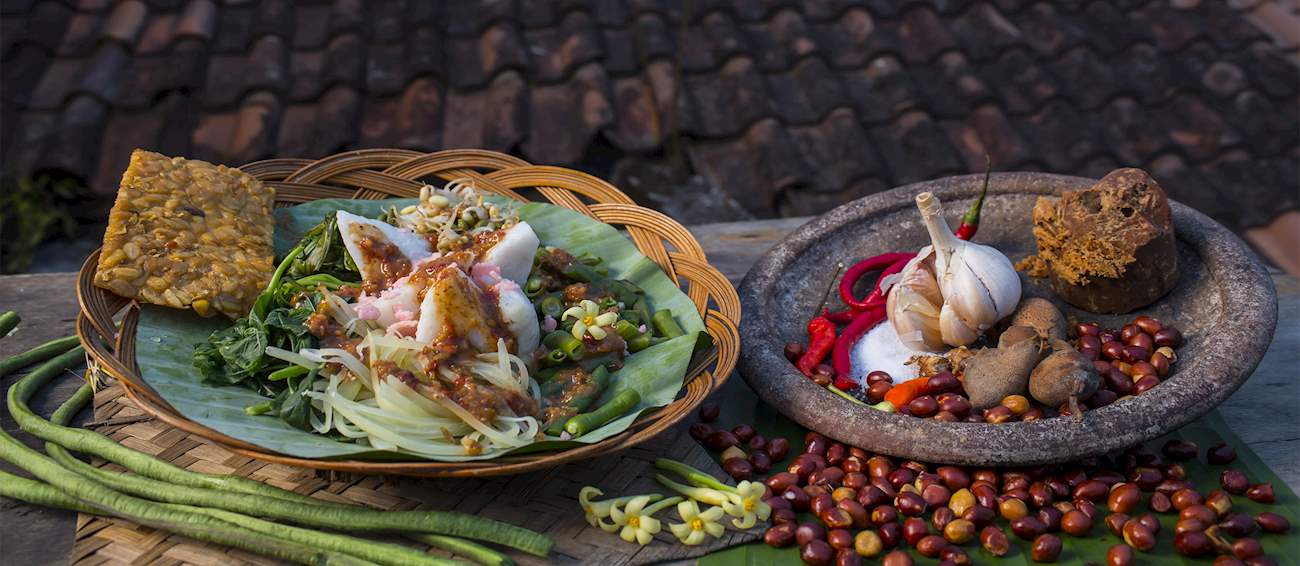 Pecel | Traditional Sauce From East Java, Indonesia