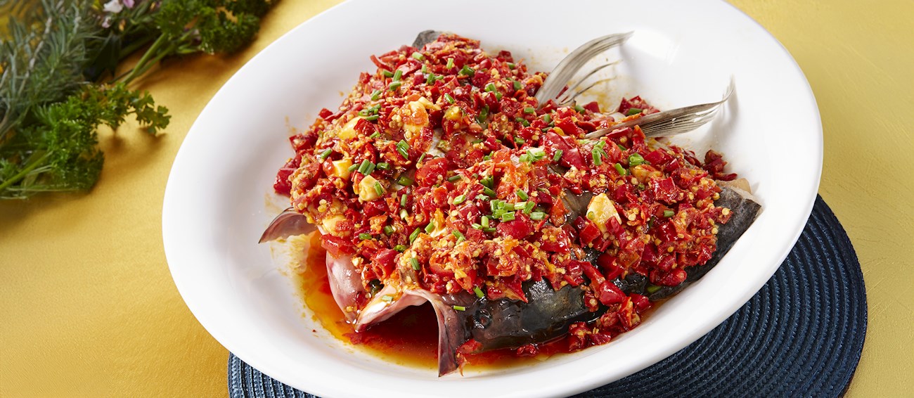 Duòjiāo Yútóu | Traditional Freshwater Fish Dish From Hunan, China