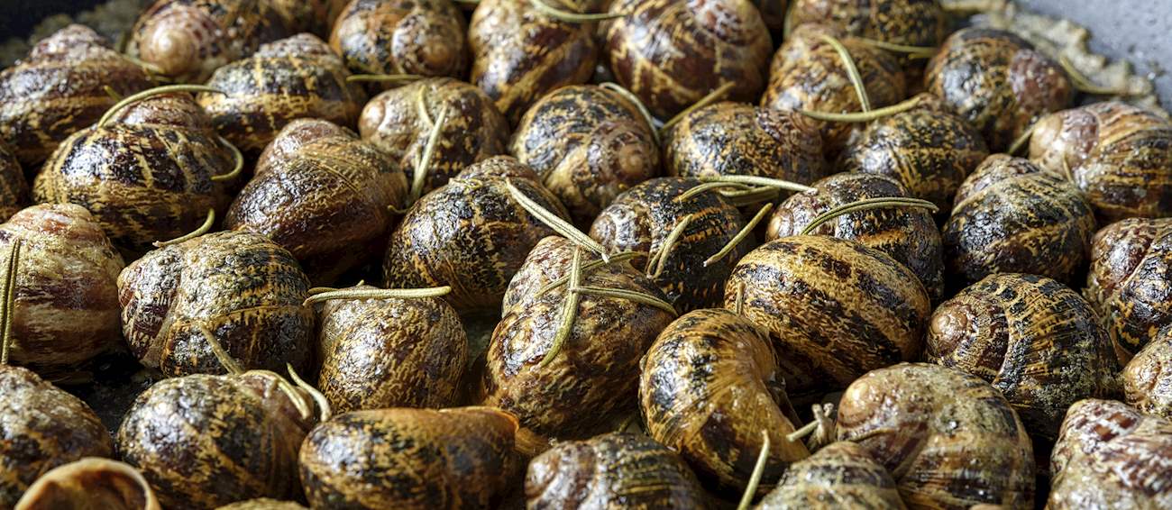 Kohli Bourbouristi | Traditional Snail Dish From Crete, Greece