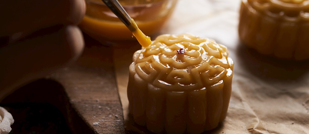 Danhuang Lianrong Yuebing | Traditional Sweet Pastry From Guangdong, China