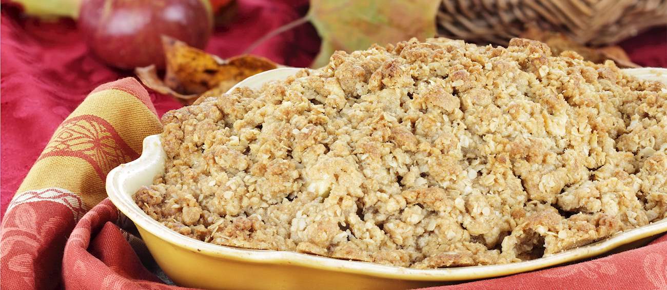 Apple Crisp | Traditional Dessert From United States of America