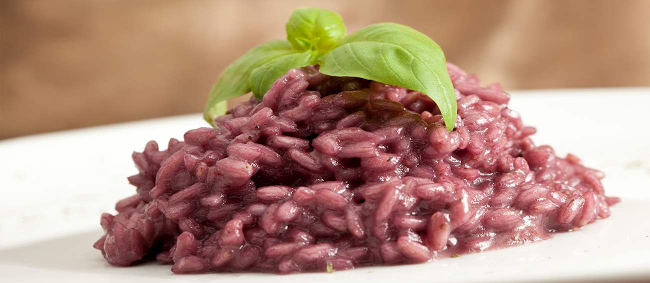 Risotto al Vino Rosso | Traditional Rice Dish From Italy, Western Europe