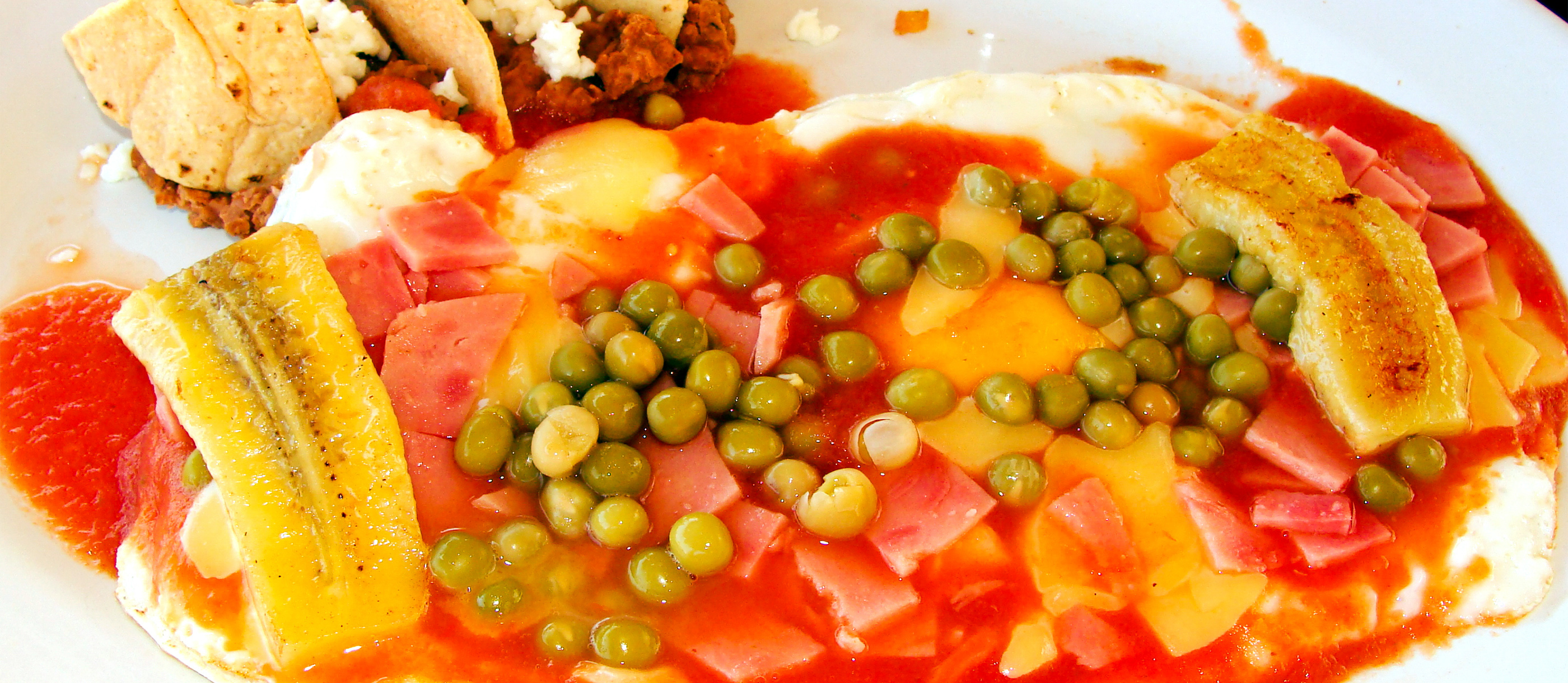 Huevos Motulenos