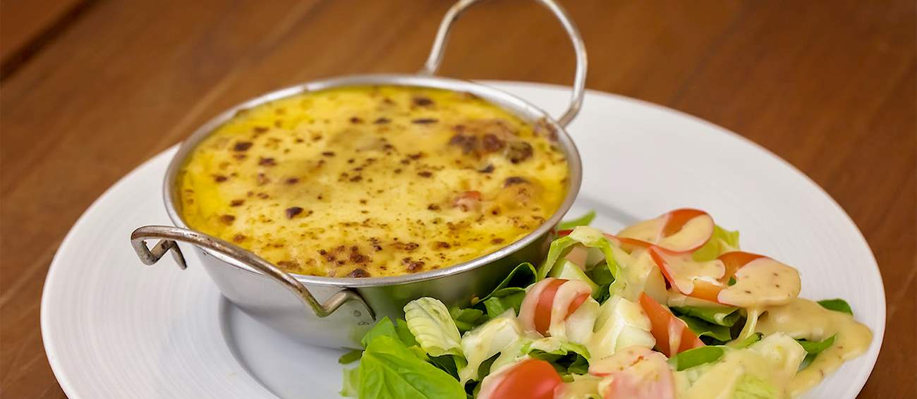 Keshi Yena | Traditional Chicken Dish From Aruba, Caribbean