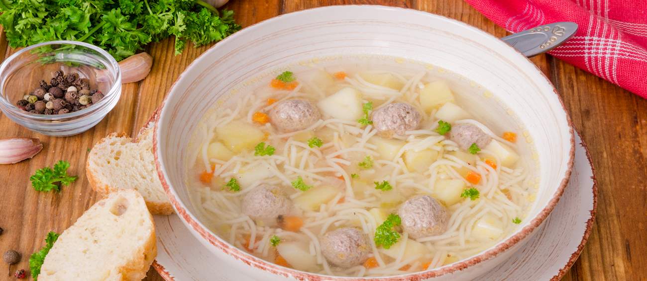 Hønsekødssuppe | Traditional Chicken Soup From Denmark, Northern Europe