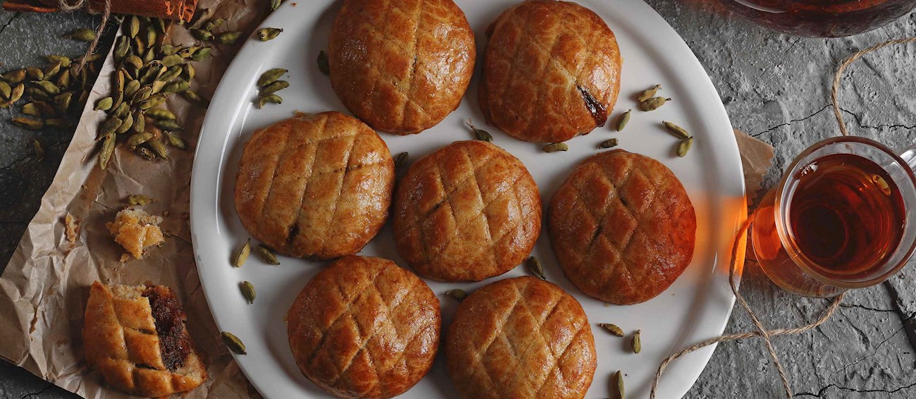 Kleija | Traditional Sweet Pastry From Al-Qassim, Saudi Arabia