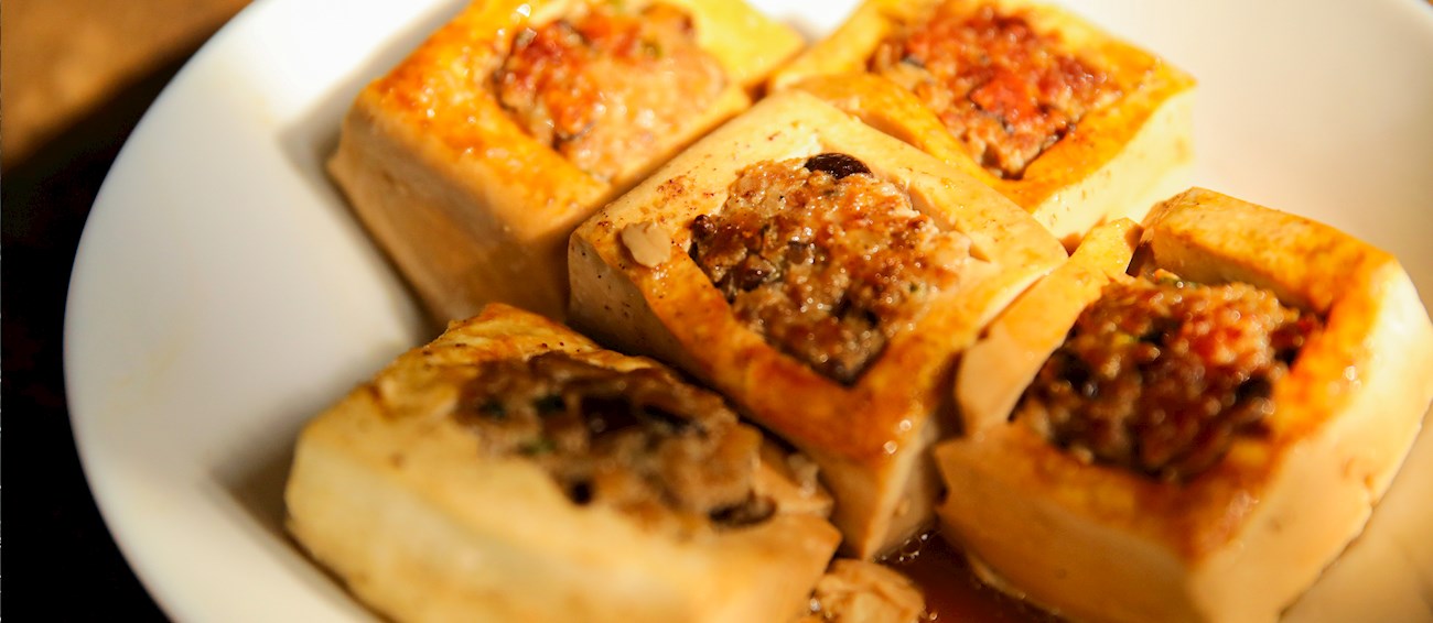 Niàng Dòufu | Traditional Snack From Guangdong, China