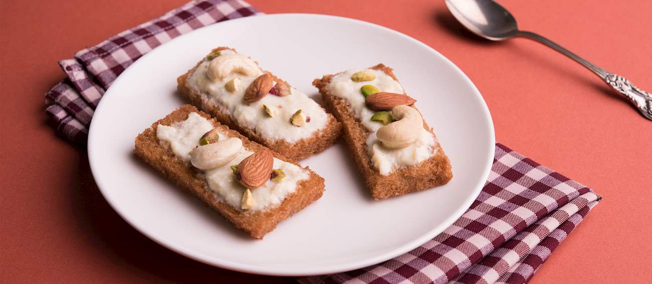 Shahi Tukray | Traditional Bread Pudding From Pakistan