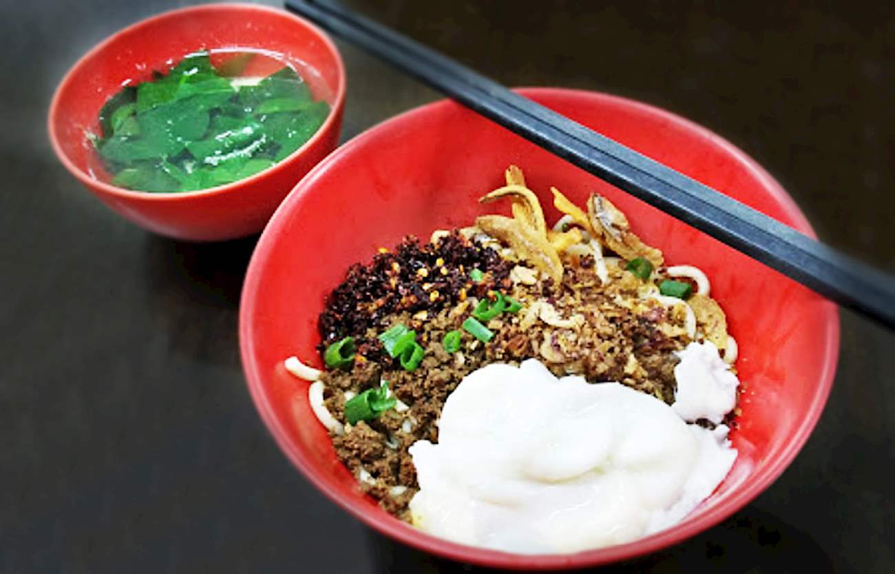 Pan Mee In Restaurant Kin Kin | TasteAtlas | Recommended authentic ...