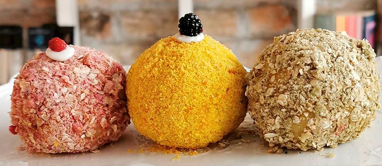 Ferdinand knedle | TasteAtlas | Recommended authentic restaurants