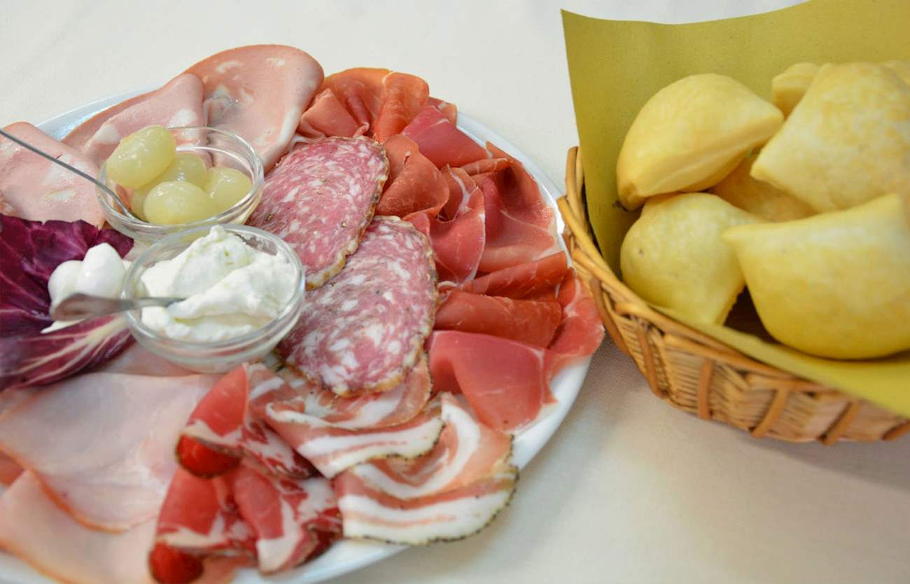 Cà d' Frara Trattoria Moderna | TasteAtlas | Recommended authentic ...