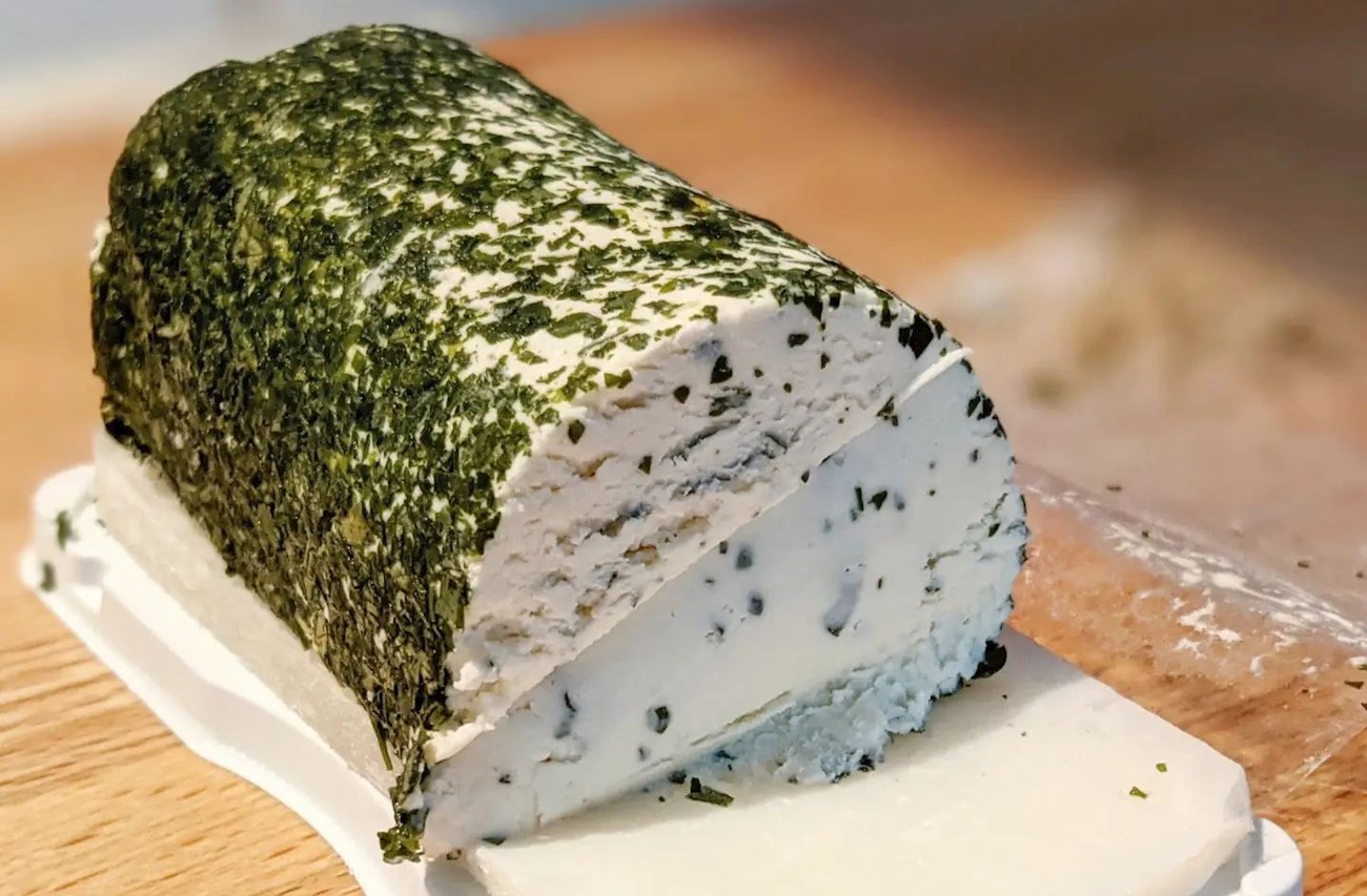 Le Roule | Local Cheese From Rians, France