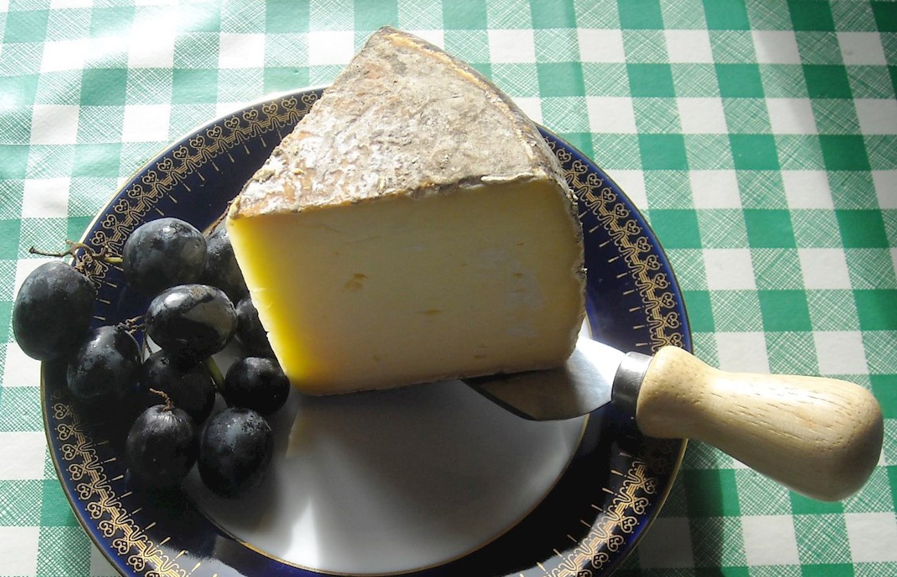 Miss Muffet | Local Cheese From Cornwall, England