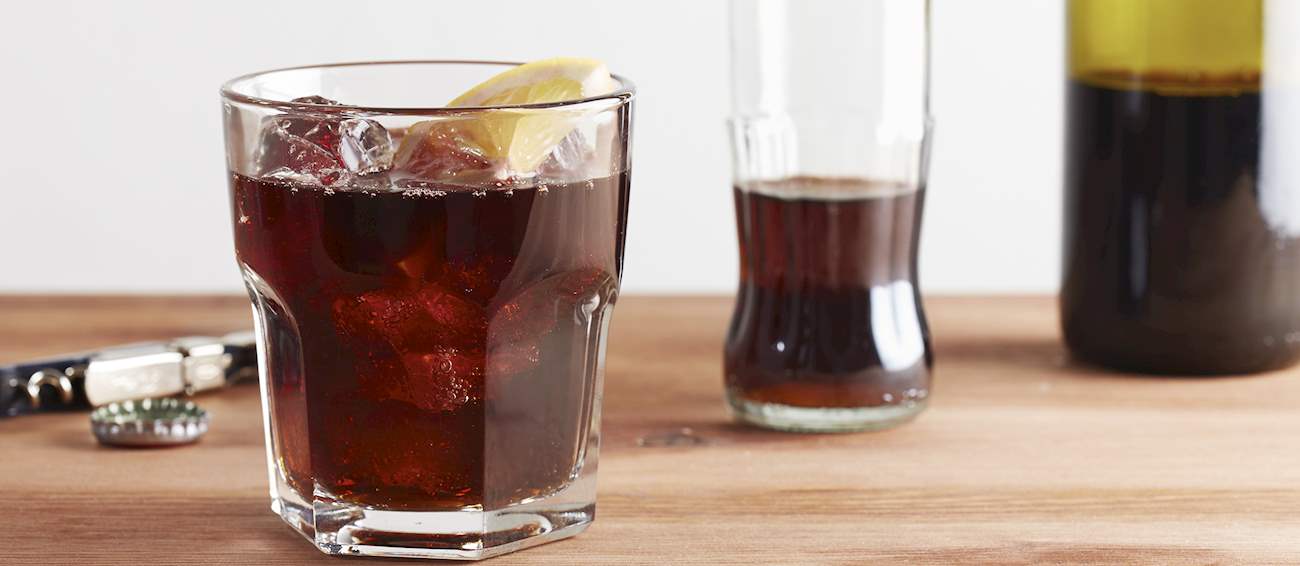 Kalimotxo | Local Wine Cocktail From Basque Country, Spain