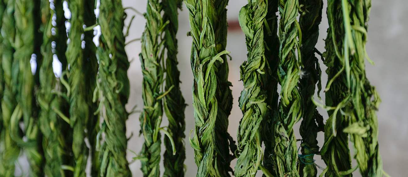 Aveluk | Local Sorrel From Armenia, Eastern Europe