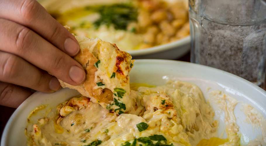 Hummus Msabbaha Authentic Recipe | TasteAtlas