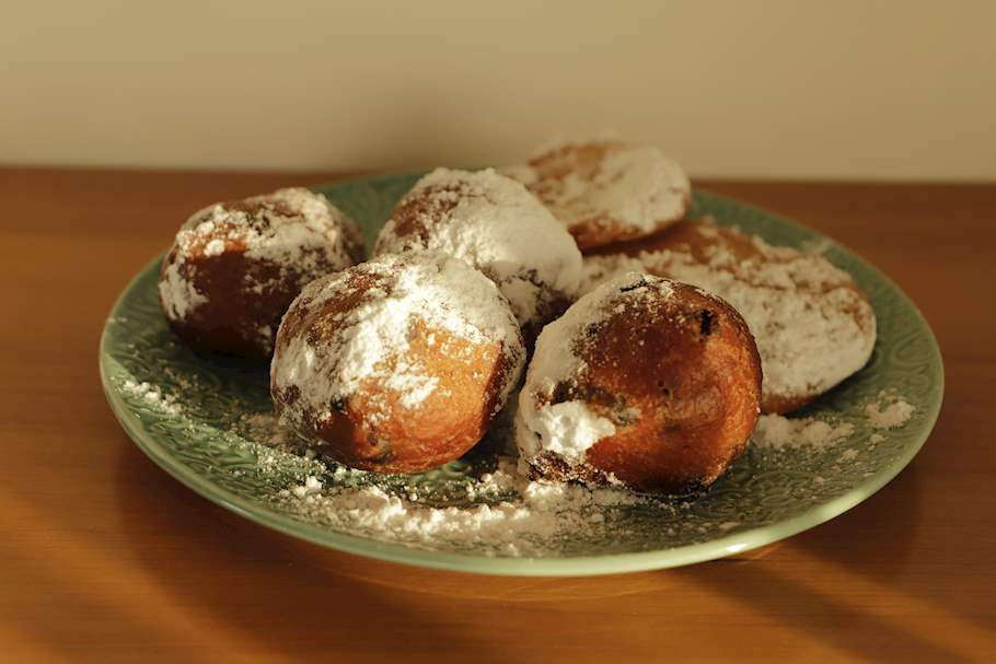 Oliebol With Raisins, Currants, And Apples Authentic Recipe | TasteAtlas