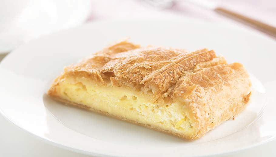 Topfenstrudel Authentic Recipe | TasteAtlas