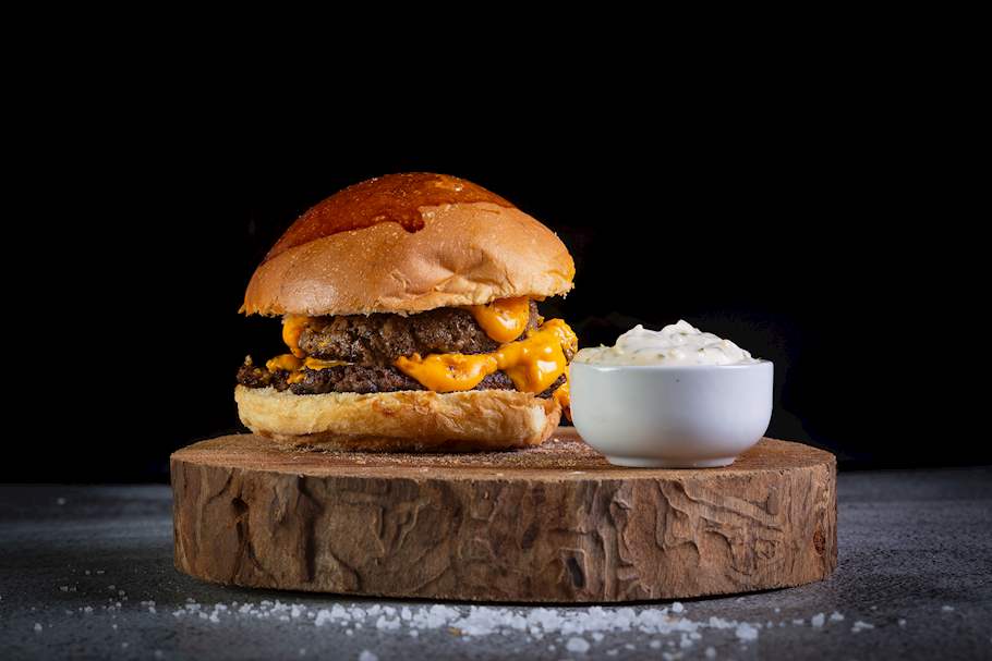 Smashed Cheeseburger Authentic Recipe | TasteAtlas
