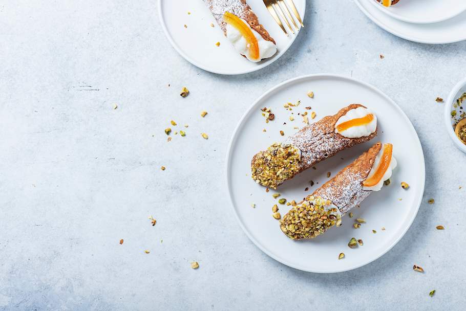 Cannoli Authentic Recipe | TasteAtlas