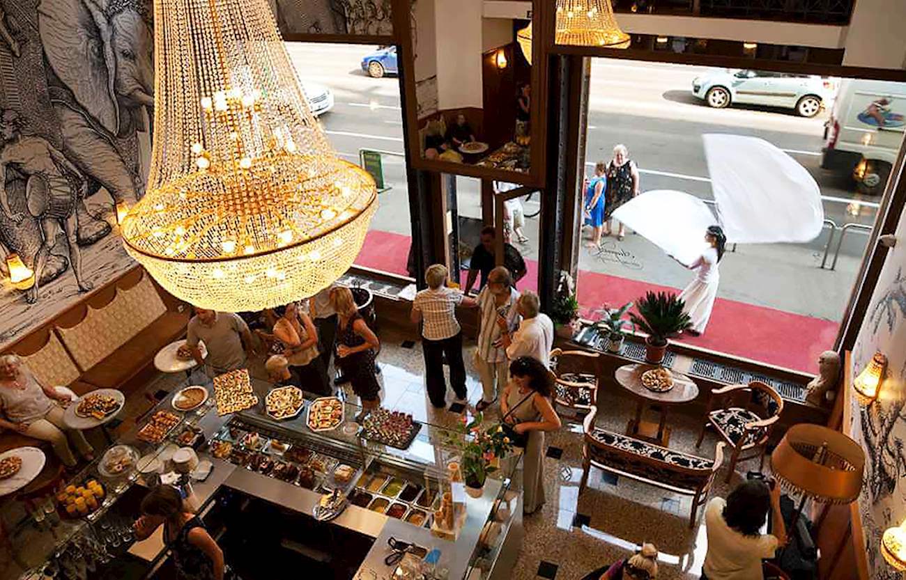 Auguszt Cukrászda | TasteAtlas | Recommended authentic restaurants